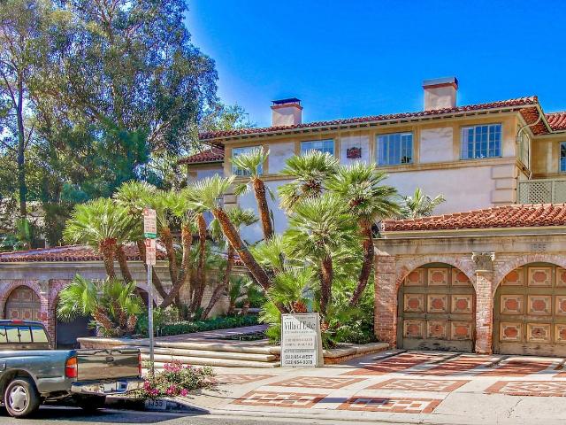 Villa d'Este 3 Bedroom Apartment for Rent at 1355 N Laurel Ave, West Hollywood, CA 90046 West Hollywood
