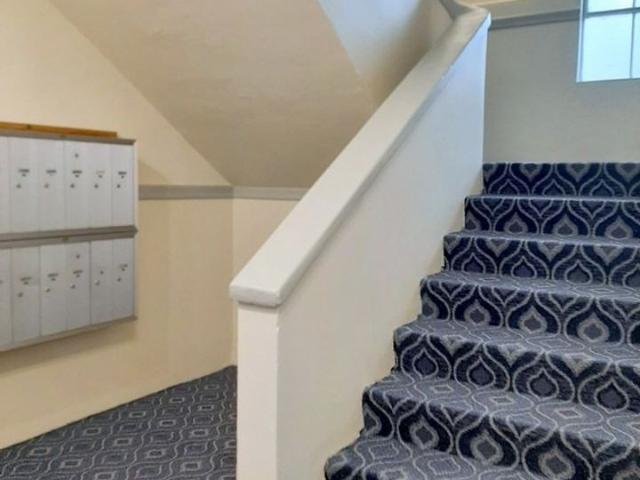 VILLA DOROTHEA APARTMENTS VIL01 Studio Apartment for Rent at 1731 Nw Everett St, Portland, OR 97209 Northwest District