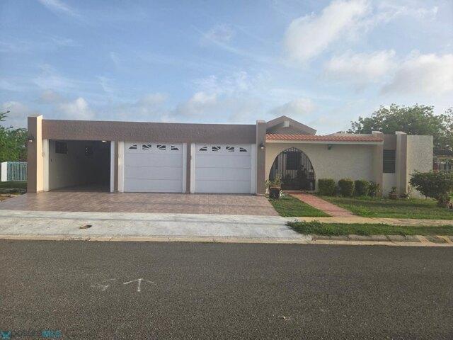 Villa Espana Isabela Unit Solar, Isabela, Home For Sale
