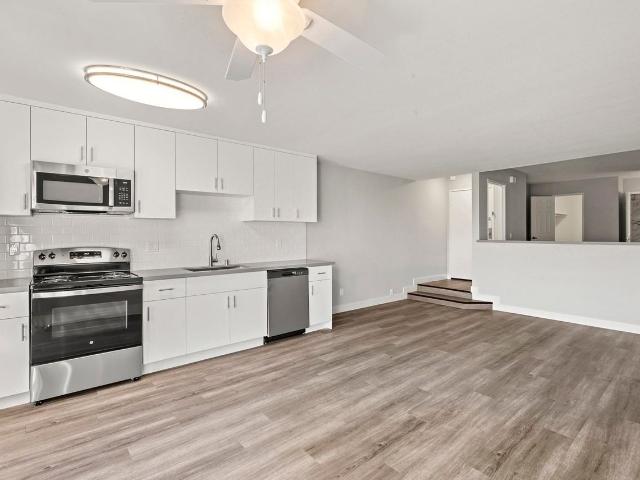 Villa Esther Studio Apartment for Rent at 920 N Kings Rd, West Hollywood, CA 90069 West Hollywood