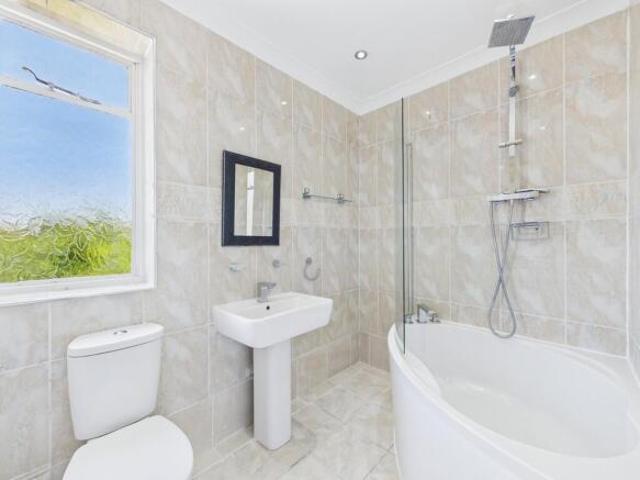 Villa for rent in Selden Road, Worthing, BN11 2LN, BN11