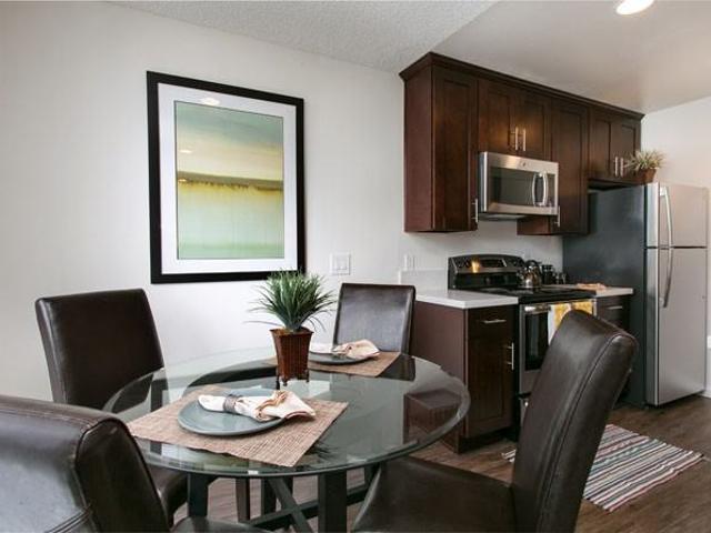Villa Francisca Studio Apartment for Rent at 930 Palm Ave, West Hollywood, CA 90069 West Hollywood