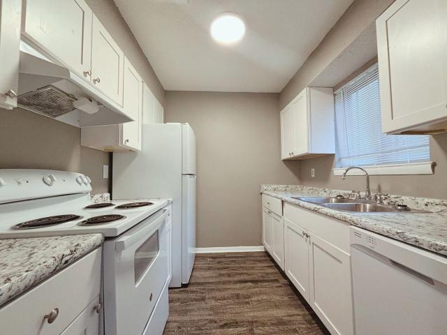 Villa Glen 2 Bedroom Apartment for Rent at 900 Division St, Bessemer, AL 35020