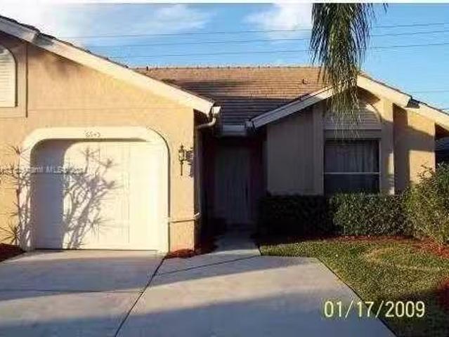 Villa Lake Worth, FL 6629 Marissa Cir #6629