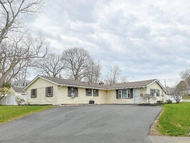 Villa Ln, Peabody, Home For Sale