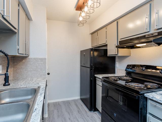 Villa Luna Apartments 1 Bedroom Apartment for Rent at 2600 Westridge St, Houston, TX 77054 South Main