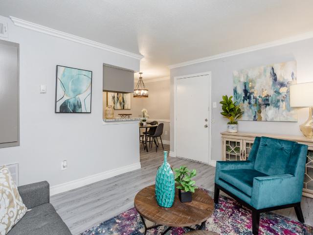 Villa Luna Apartments 2 Bedroom Apartment for Rent at 2600 Westridge St, Houston, TX 77054 South Main