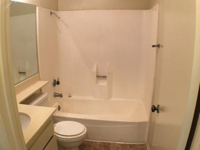 Villa Marina Apartment Homes 1 Bedroom Apartment for Rent at 1320 Victoria Ave, Oxnard, CA 93035 Via Marina