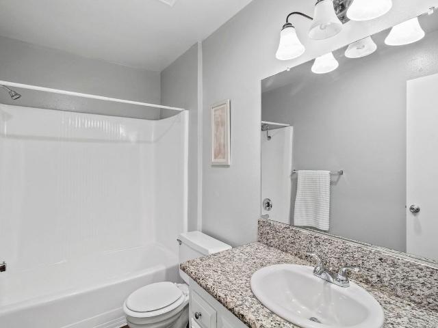 Villa Marseilles Apartments 1 Bedroom Apartment for Rent at 3101 S Bristol St, Santa Ana, CA 92704 South Coast