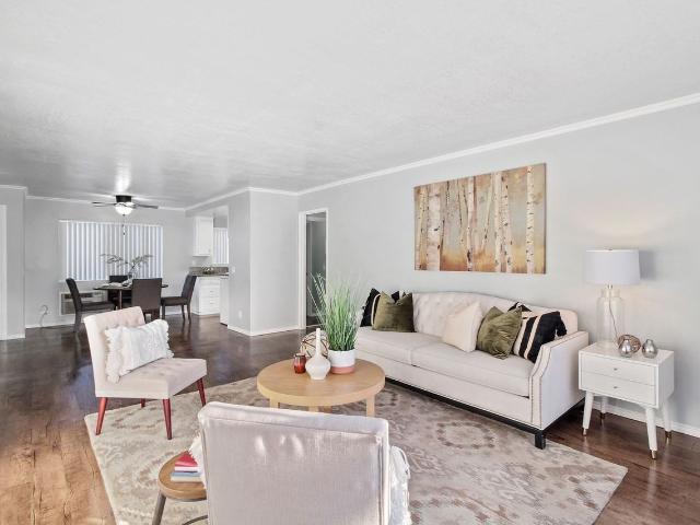 Villa Marseilles Apartments 2 Bedroom Apartment for Rent at 3101 S Bristol St, Santa Ana, CA 92704 South Coast