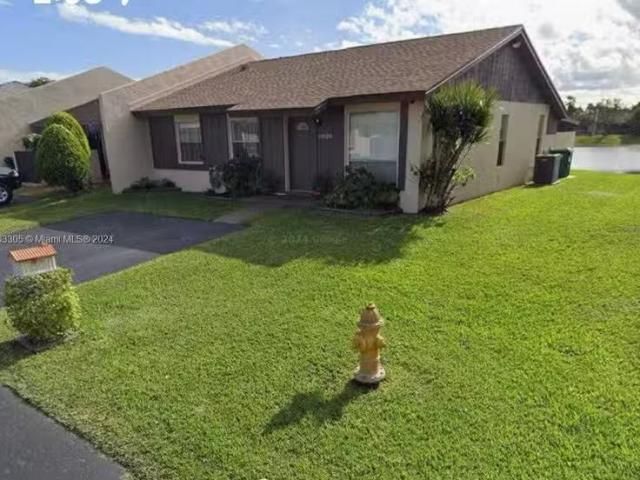 Villa Miami, FL 11828 Sw 123rd Ave