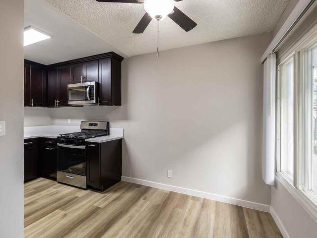 Villa Park 2 Bedroom Apartment for Rent at 6740 Hayvenhurst Ave, Los Angeles, CA 91406 Lake Balboa