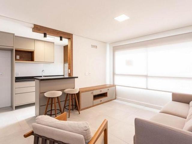 Villa Pietra Apartamento de 2 dormitórios com suíte no Bairro Vila Ipiranga, 1 vaga de garagem