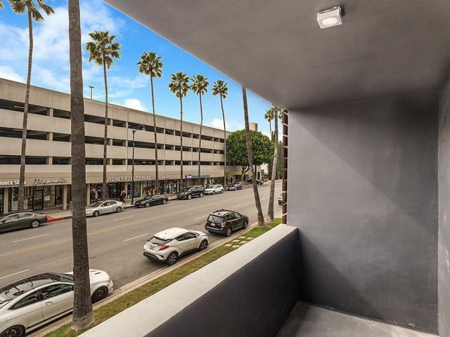 Villa Rebecca 1 Bedroom Apartment for Rent at 310 N Crescent Dr, Beverly Hills, CA 90210 Beverly Hills