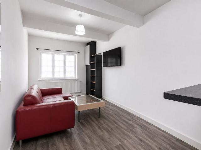 Villa Road, Nottingham NG3, 2 bed flat to rent, £1,430 pcm | PrimeLocation
