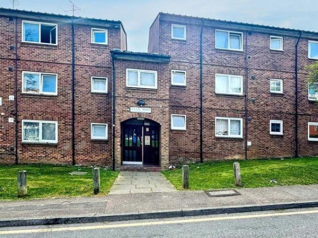Villa Road, Luton LU2, 1 bed flat to rent, £750 pcm | PrimeLocation