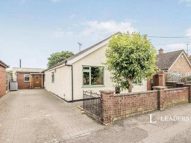 Villa Road, Stanway, Colchester, CO3 3 bed bungalow to rent £1,850 pcm £427 pw