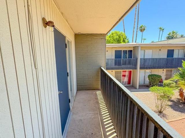 Villa Serena 2 Bedroom Apartment for Rent at 6802 N 17th Ave, Phoenix, AZ 85015