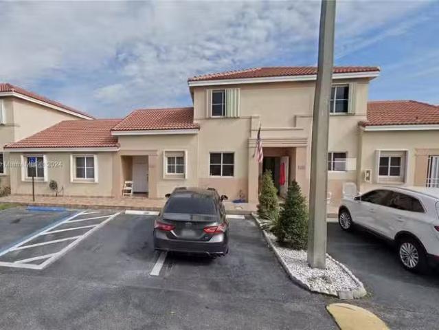 Villa Sweetwater, FL 330 Nw 114th Ave #7 105