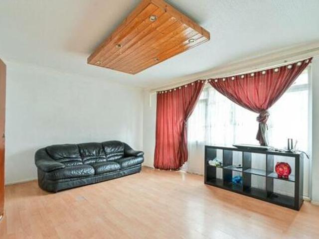 Villa Street, Elephant And Castle, 3 Bedroom Maisonette
