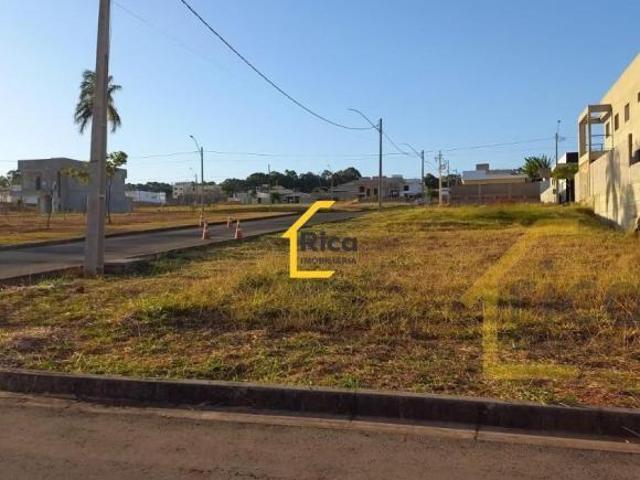 Villa Suíça Lote de 295m² no Condomínio Residencial Villa Suíça