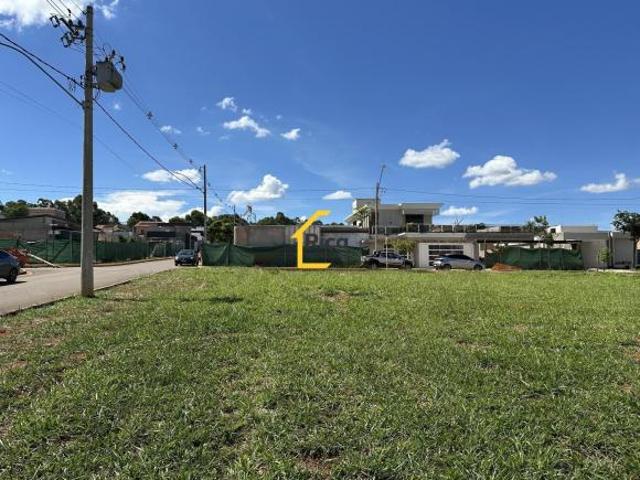 VILLA SUÍÇA Lote de 295m² Residencial Villa Suíça