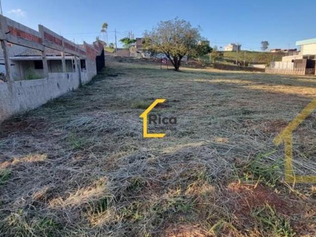 Villa Suíça Lote plano de 260m² com Vista para a reserva no Residencial Villa