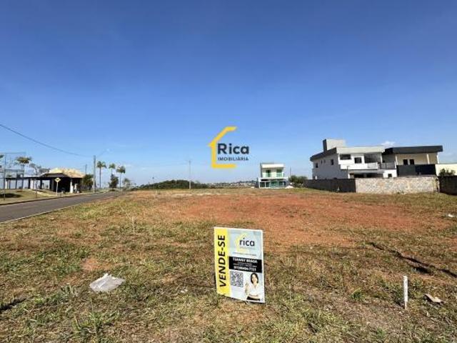 VILLA SUÍÇA Lote 321m² À Venda