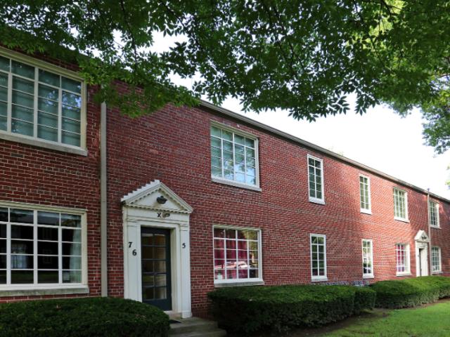 Village Manor 3 Bedroom Apartment for Rent at 105 Fenley Ave, Louisville, KY 40207 Crescent Hill