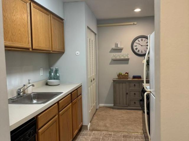 Village of Stoney Run 1 Bedroom Apartment for Rent at 2813 Route 73 S, Maple Shade, NJ 08052