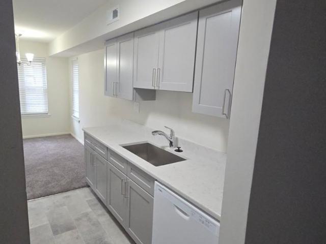 Village of Stoney Run 1 Bedroom Apartment for Rent at 2813 Route 73 S, Maple Shade, NJ 08052