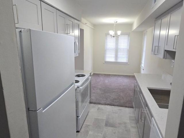 Village of Stoney Run 1 Bedroom Apartment for Rent at 2813 Route 73 S, Maple Shade, NJ 08052