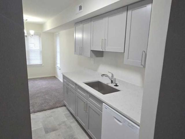 Village of Stoney Run 2 Bedroom Apartment for Rent at 2813 Route 73 S, Maple Shade, NJ 08052
