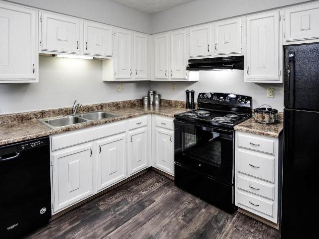 Village at Grant Square 1 Bedroom Apartment for Rent at 7349 Grant St, Omaha, NE 68134 Benson Gardens