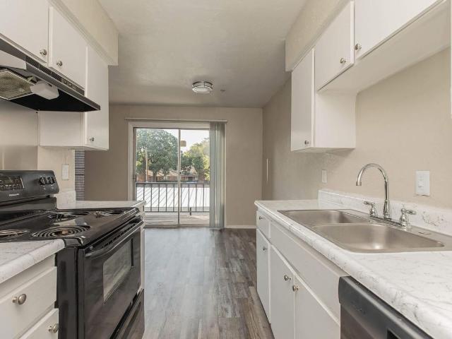 Village at the Crossroads 2 Bedroom Apartment for Rent at 1900 Carl Rd, Irving, TX 75061 Grauwyler Heights