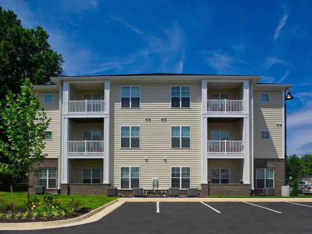 Village at West Lake 3 Bedroom Apartment for Rent at 1500 German School Rd, Richmond, VA 23225 Jahnke