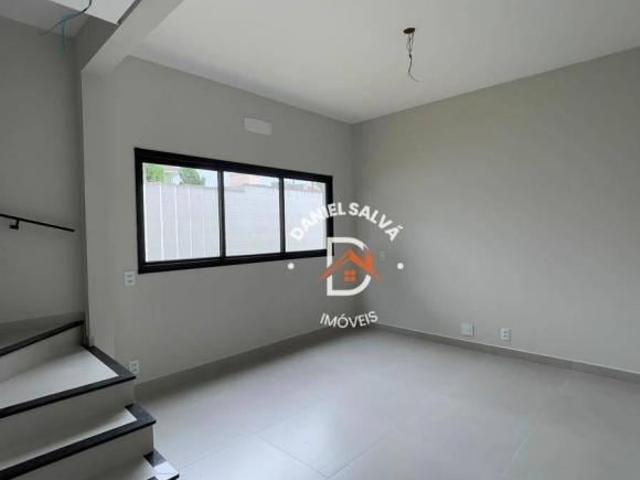 Village à venda com 3 dormitórios sendo 3 suítes, 198 m² por R$ 1.717.577 Vila Santista Atibaia