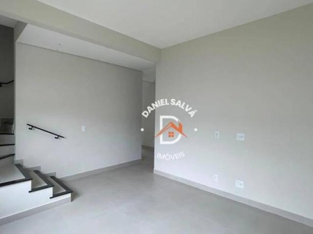 Village à venda com 3 dormitórios sendo 3 suítes, 198 m² por R$ R$1.736.693,99 Vila Santista Atib