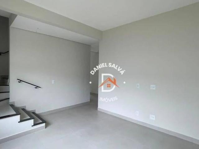 Village à venda com 3 dormitórios sendo 3 suítes, 198 m² por R$ R$1.736.693,99 Vila Santista Atib