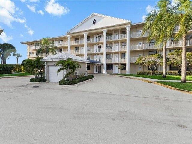 Village Blvd Apt,west Palm Beach, Condo For Sale