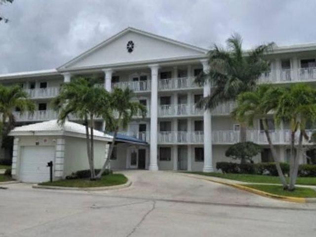 Village Blvd Apt 102