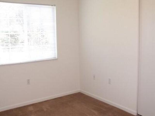 Village Crossings 2 Bedroom Apartment for Rent at 409 N 1st St, Edmore, MI 48829