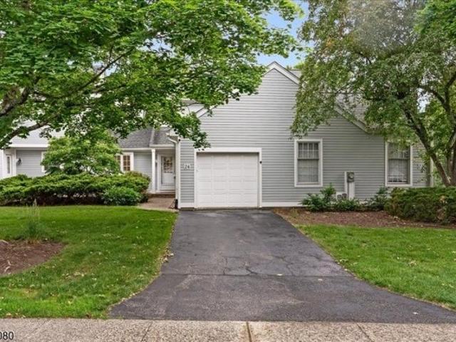 Village Dr, Montville Township, Condo For Sale