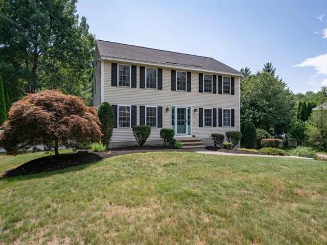 Village Dr, Atkinson, Home For Sale