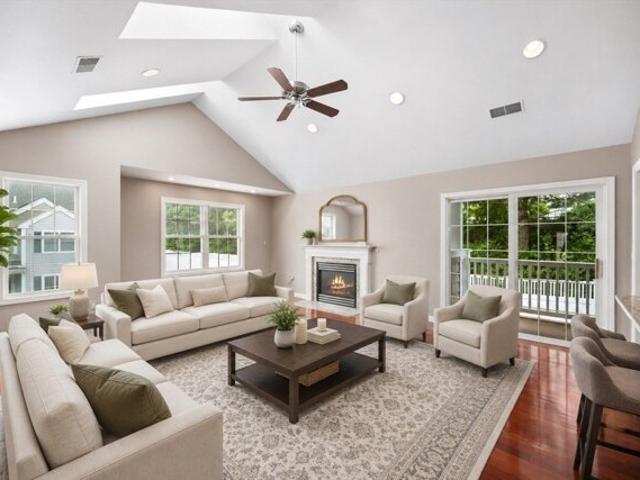 Village Dr Unit,quincy, Condo For Sale