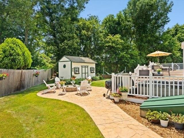 Village Gate Dr, Bridgewater, Home For Sale