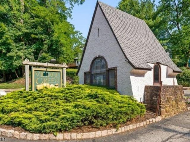 Village Green Ct, South Orange Village Township, Condo For Sale