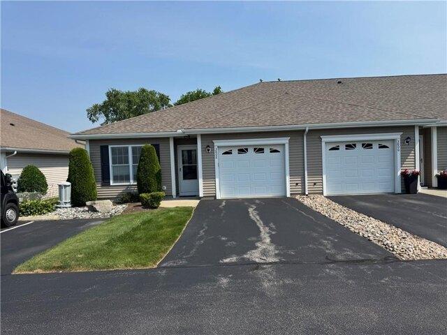 Village Green Cir, Coventry, Condo For Sale