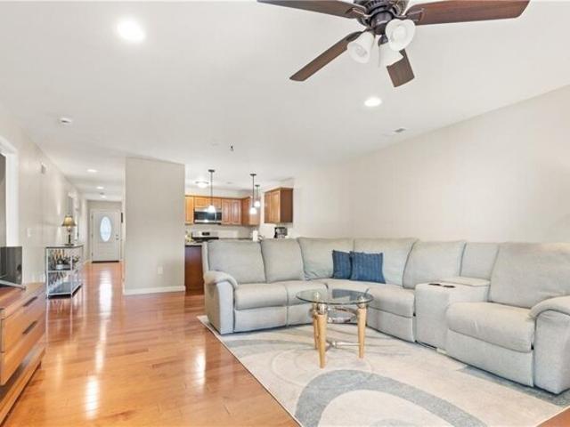 Village Green Cir, Coventry, Condo For Sale