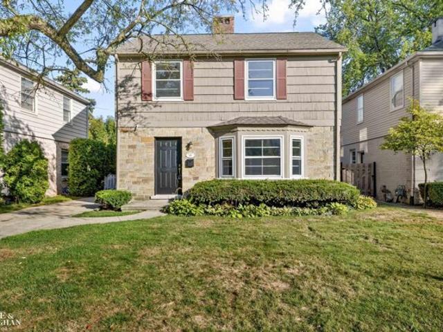 Village Ln, Grosse Pointe, Home For Sale